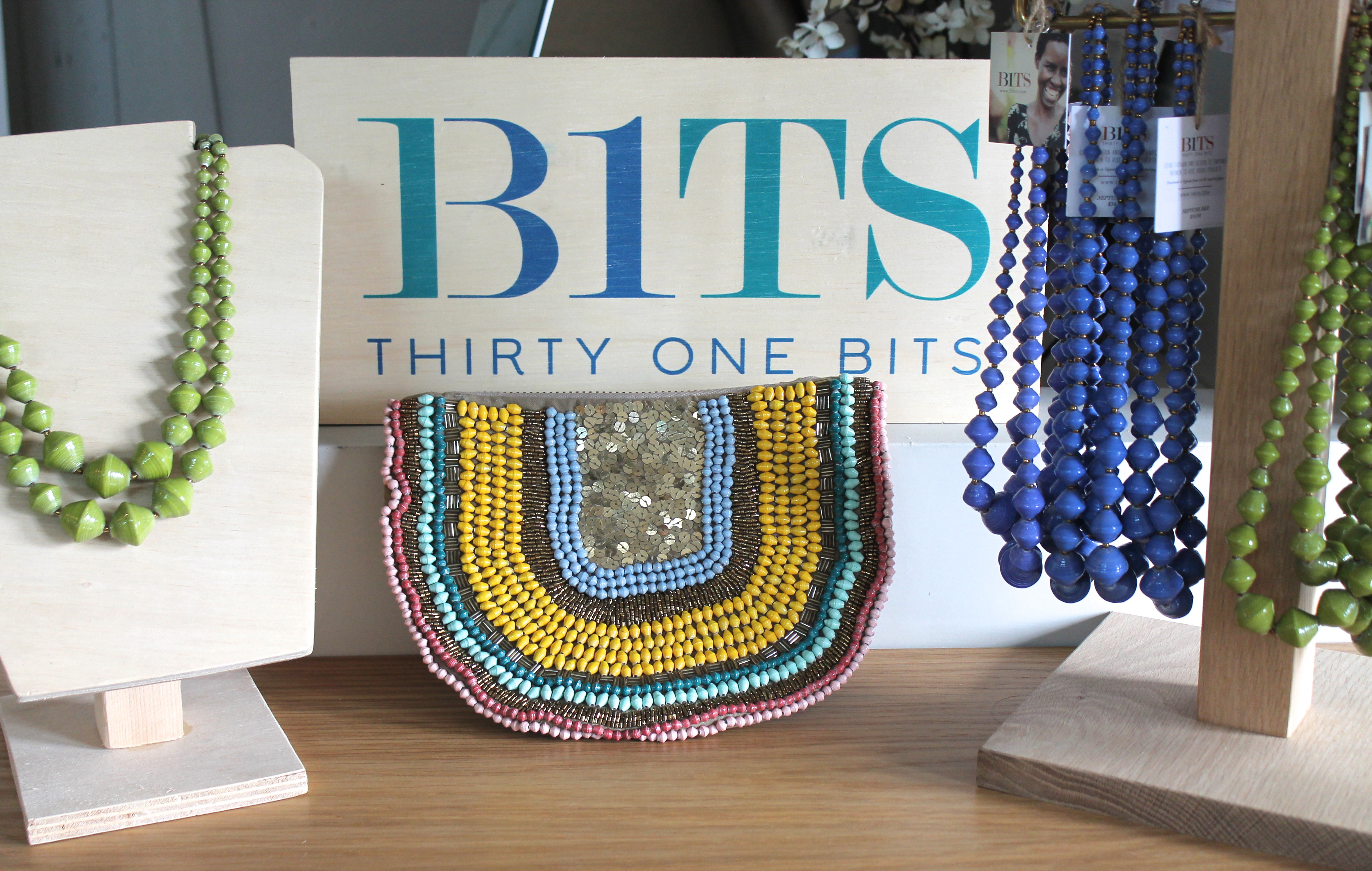 31 bits~fashion for good - Lunchpails and Lipstick